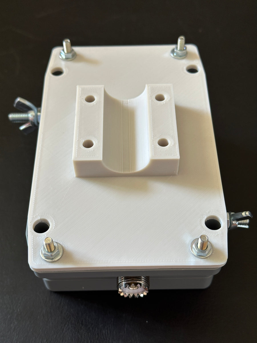 END FED (49:1) Antenna Box per Power Pole 1kW – HAMRADIOBOUTIQUE